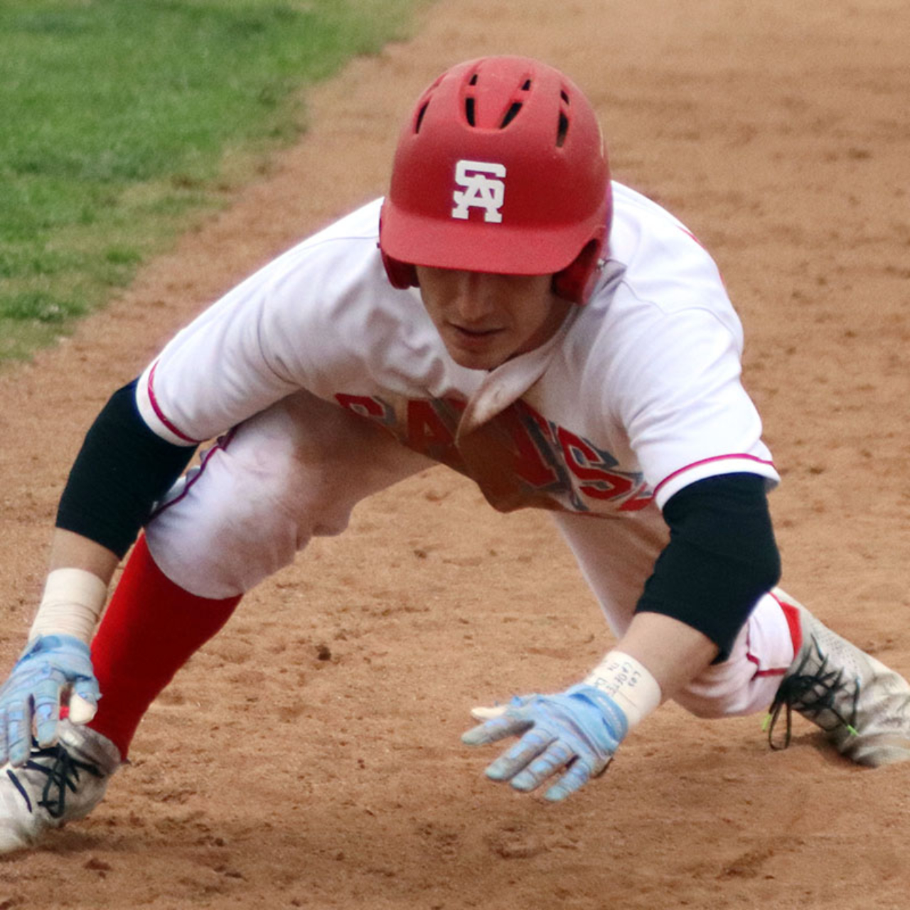 Behind a complete game from Caleb Jiménez, Santa Ana beats Calvary ...