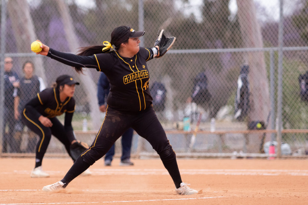 Godinez softball team marches on to CIF semifinals with 5-0 victory ...
