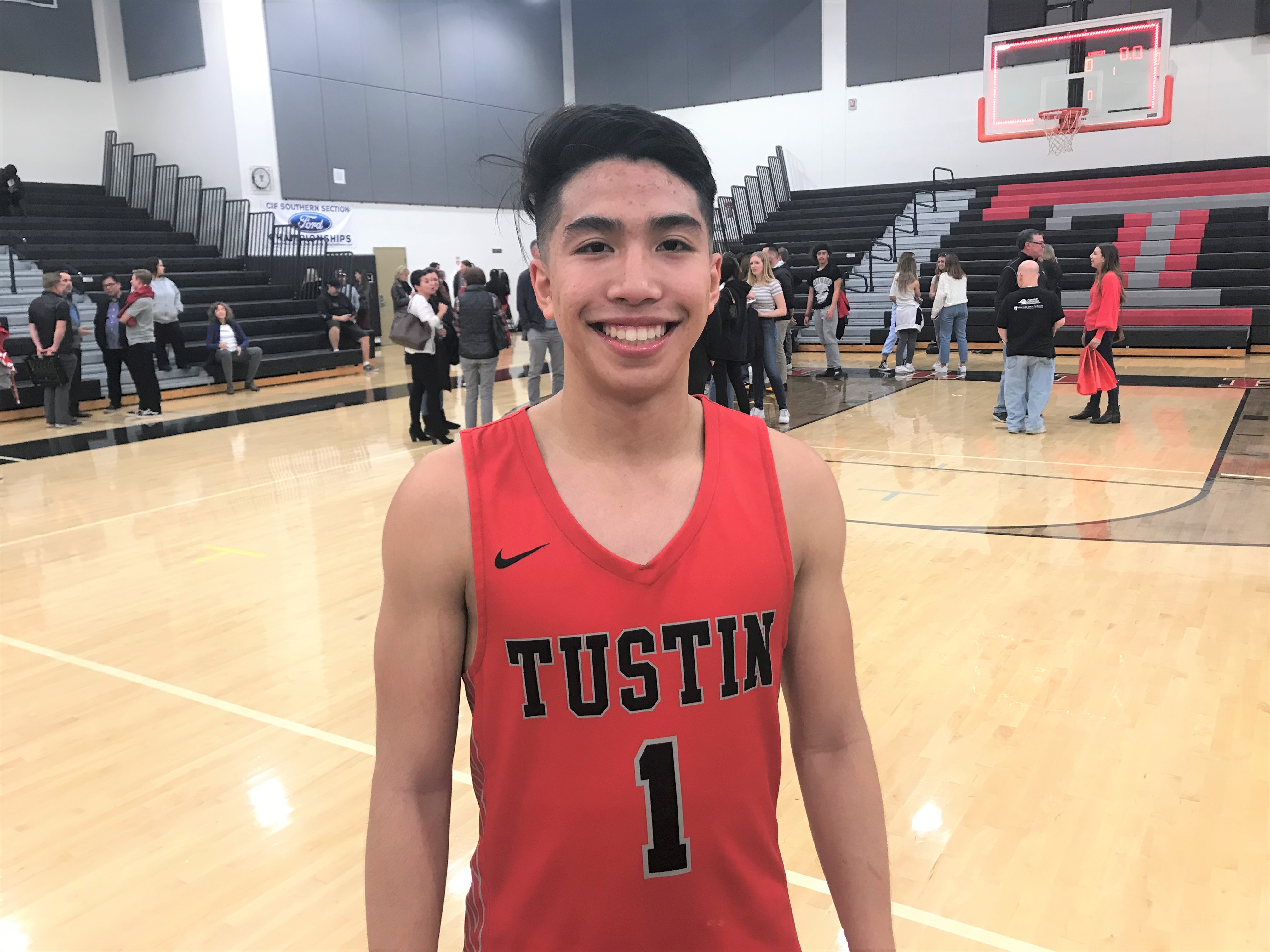 PHOTOS: Tustin makes it three in a row over Foothill with 54-45 non ...