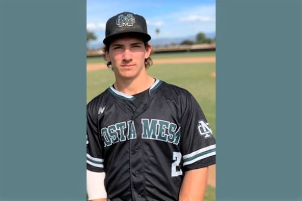 Costa Mesa star Riley Mitchell commits to play college baseball at Biola