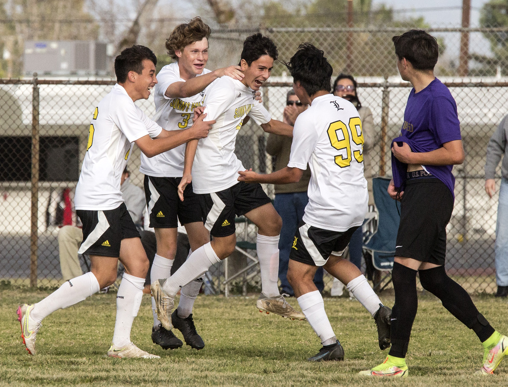 PHOTOS: Sunny Hills gets past Santiago and advances into CIF playoffs ...