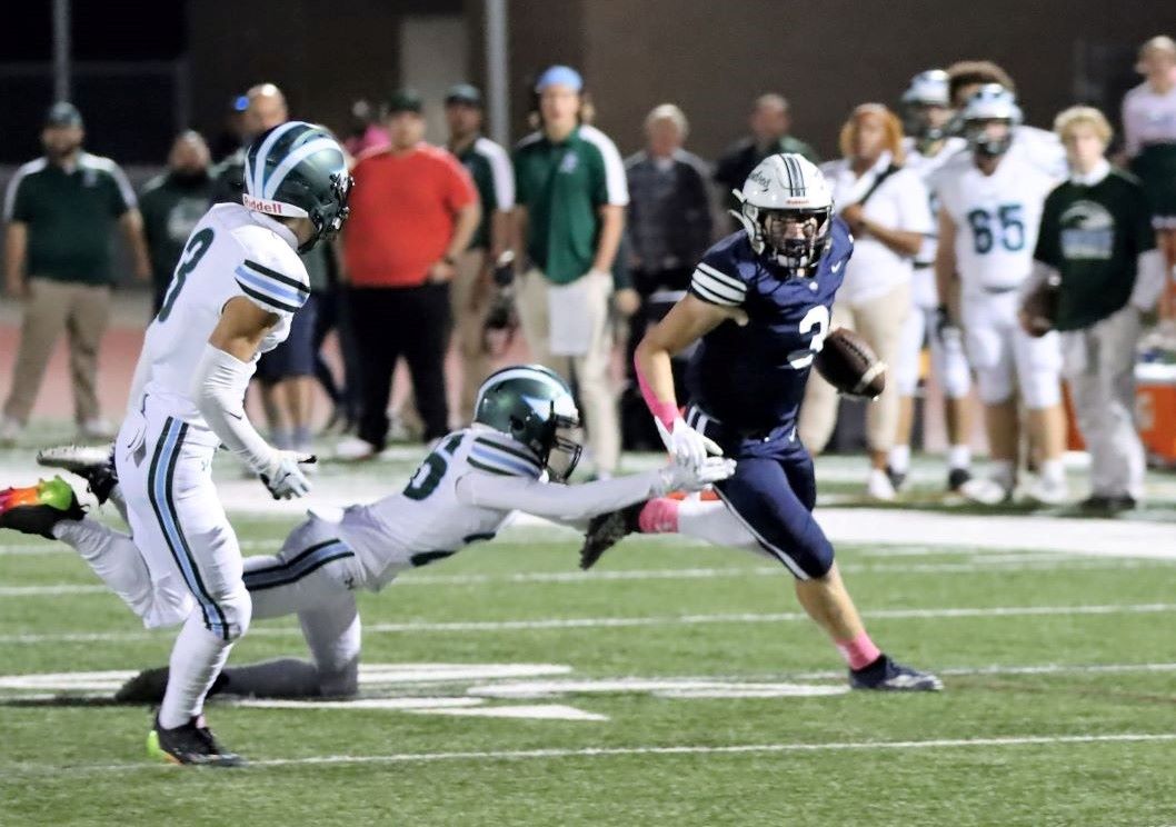 PHOTOS: Northwood and Irvine football teams wrap up PCL play Friday night