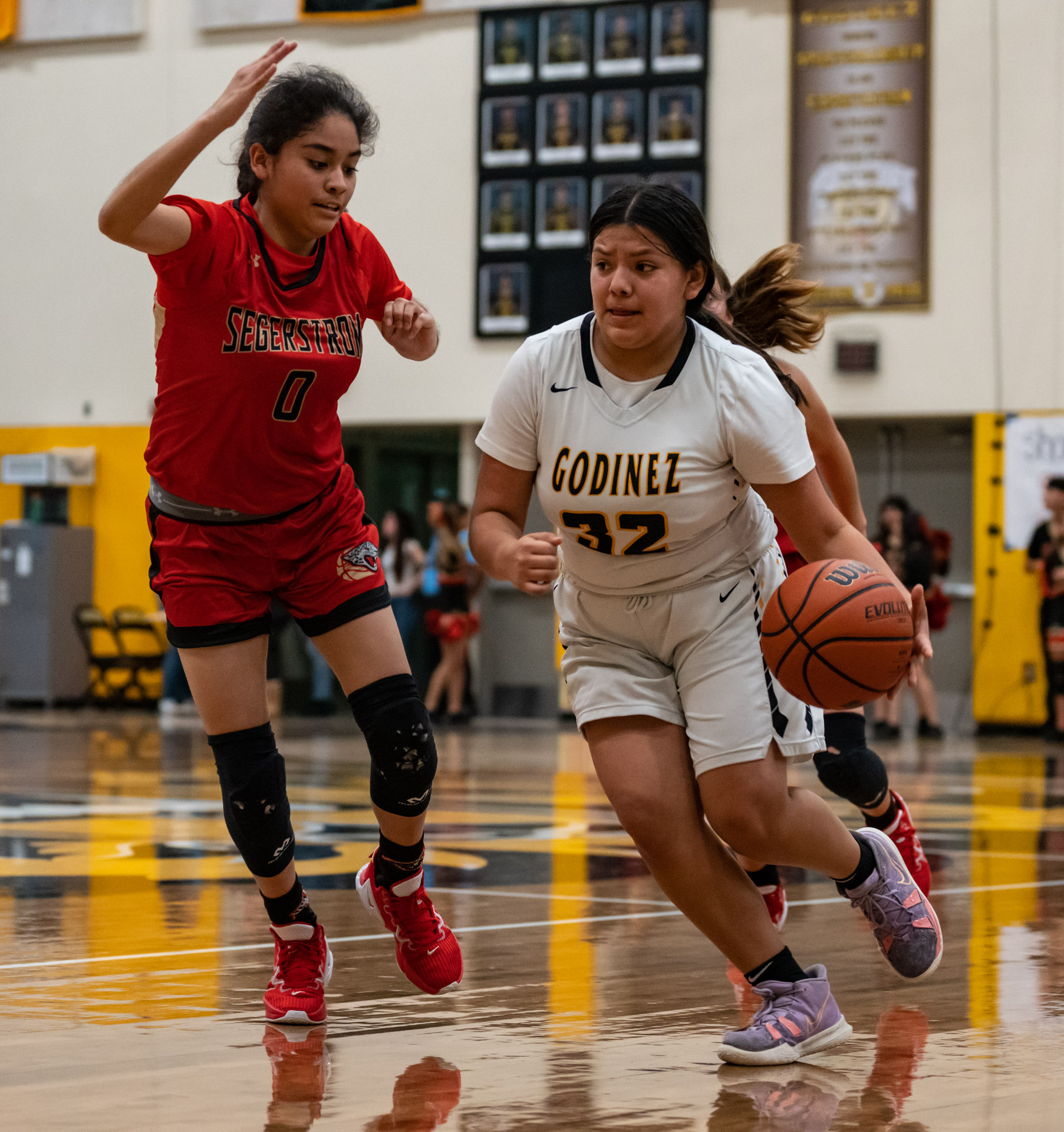 PHOTOS: Buzzer-beater lifts Godinez past Segerstrom in Golden West ...