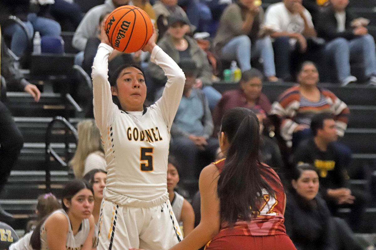 PHOTOS: Godinez closes in on Golden West League title with victory over ...