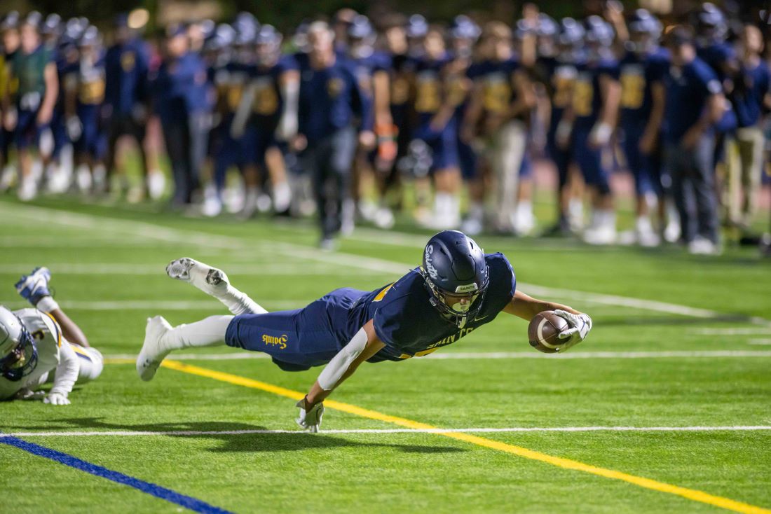 PHOTOS: Big third quarter lifts Crean Lutheran past Mary Star for home ...
