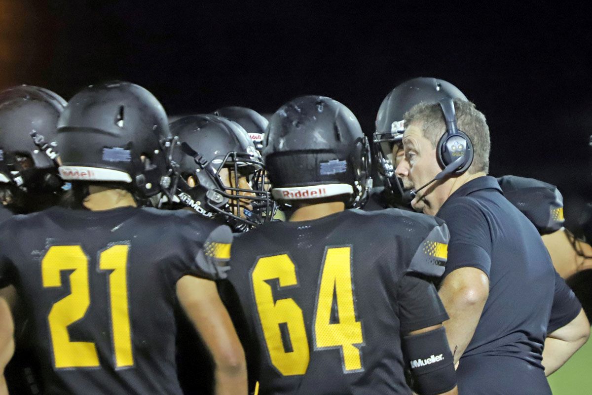 Godinez football team looks for success after three-year rebuilding ...